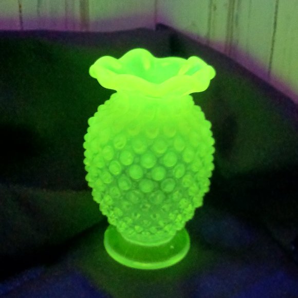 Fenton | Accents | Vintage Fenton Hobnail Topaz Opalescent Uranium ...